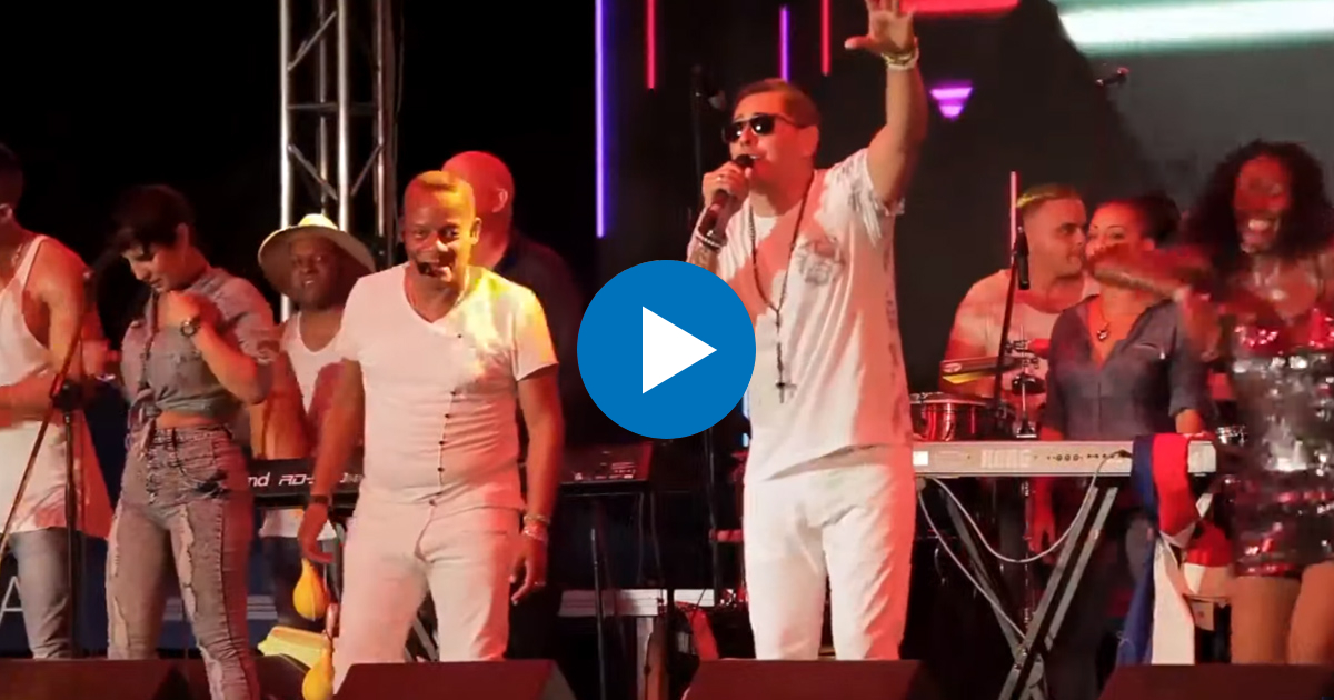 Paulito FG calienta el escenario al ritmo de "La Rumba" junto a Elito ...