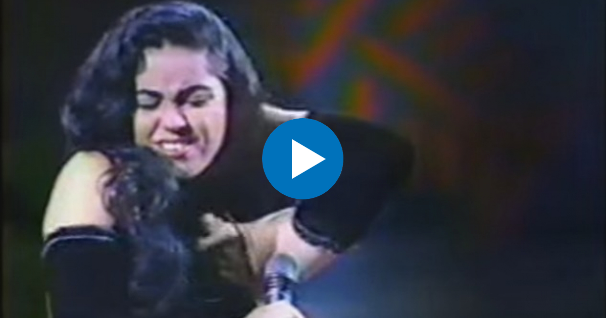 Irreconocible Shakira con 16 años antes de convertirse en estrella