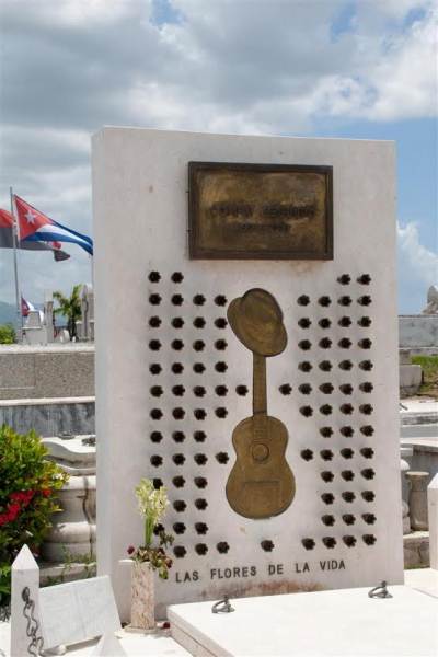 Tumba al gran Compay Segundo - CiberCuba