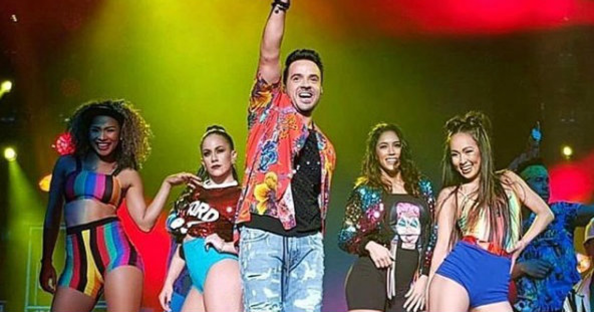 La espectacular actuación de Luis Fonsi y Daddy Yankee al ritmo de ...