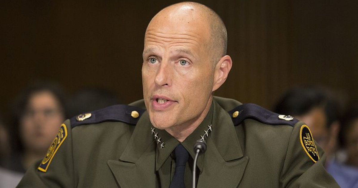 En medio de protestas, Trump nombra como nuevo director de ICE a un ex ...