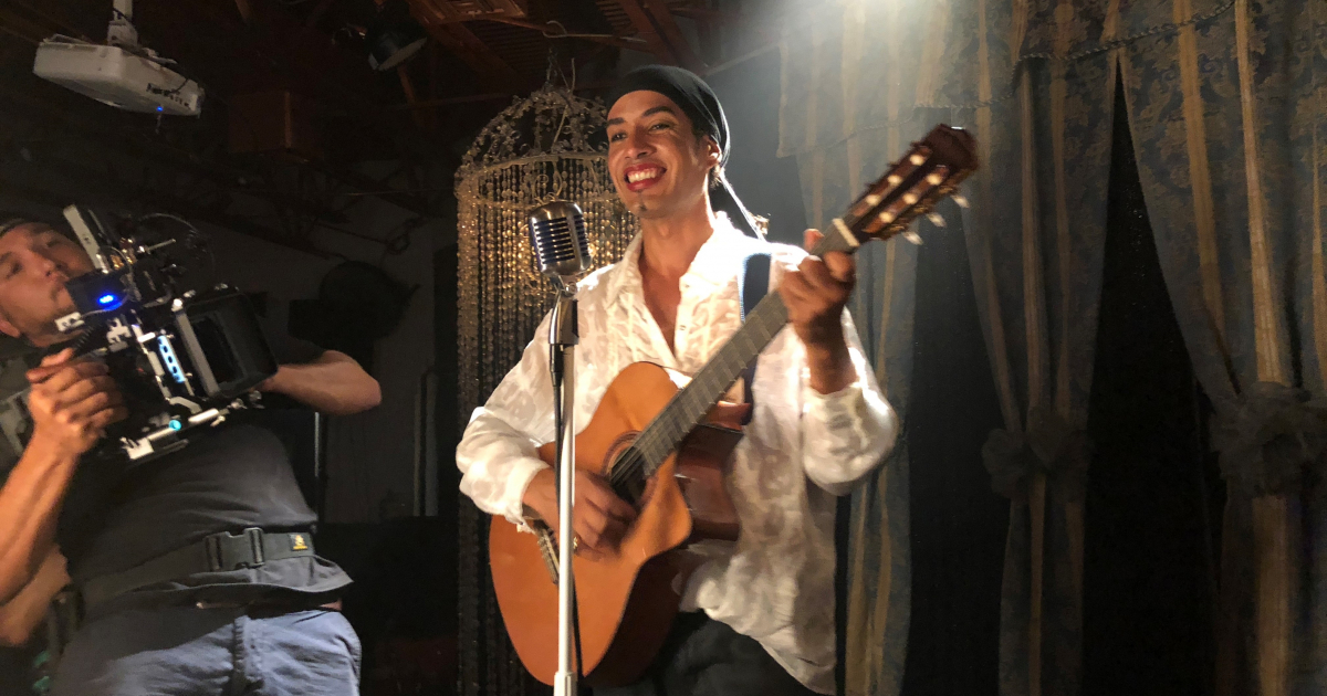 William Vivanco graba vídeo en Miami