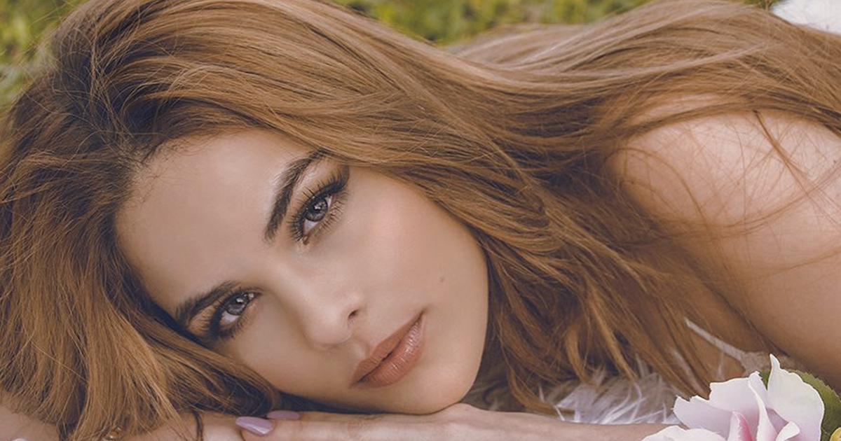 Cubierta solo de hojas: el posado más sugerente de Haniset Rodríguez