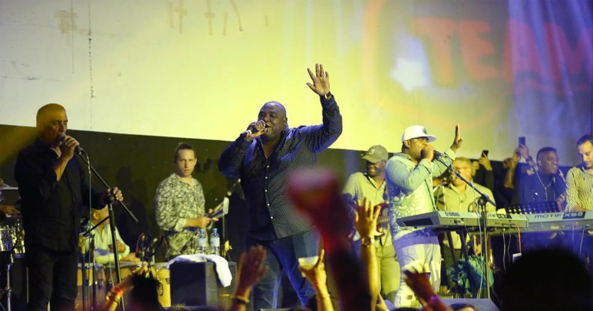 Concierto de Alexander Abreu y Havana D' Primera en Ecuador fue ...