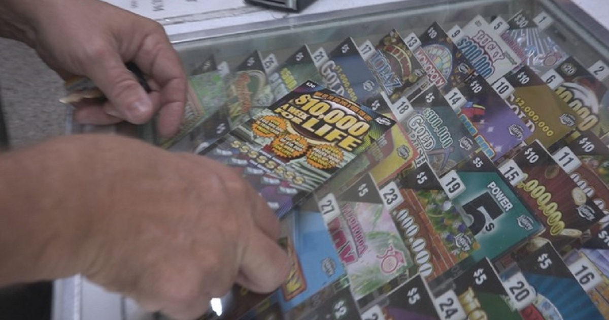 Mujer de Miami gana 1 millón de dólares con un raspadito que compró en ...