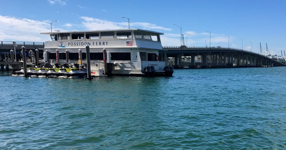 Miami inaugura un ferry que conecta a los pasajeros entre el Downtown y ...