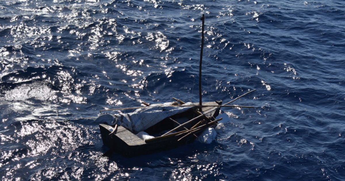 Guardia Costera de EE.UU rescata a tres balseros cubanos cerca de Bahamas