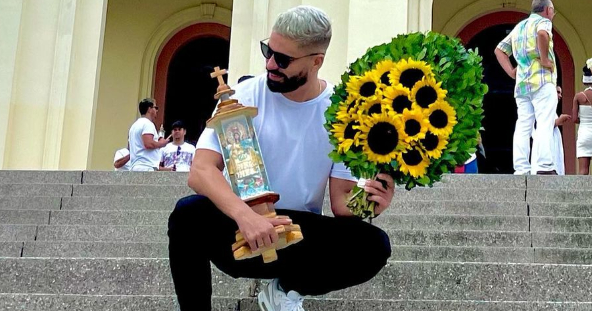 Actor Alejandro Cuervo cumple promesa a la Virgen de la Caridad por ...