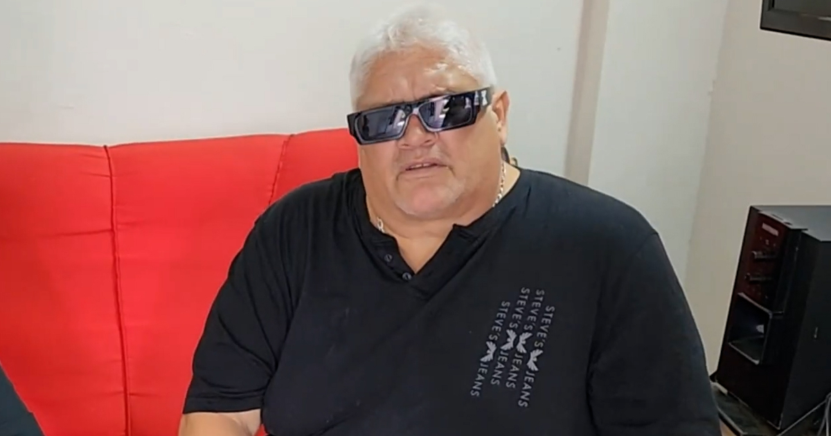 Actor Carlos Massola pide un "cambio total" en Cuba