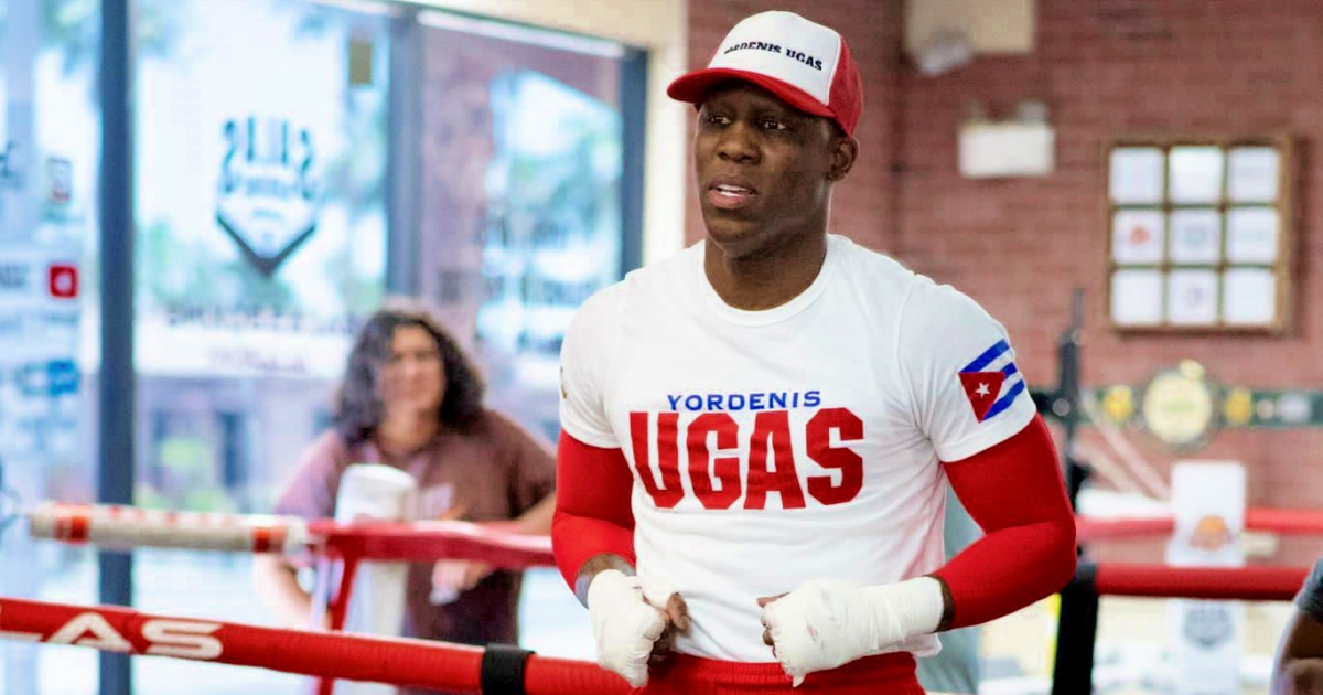 Boxeador cubano Yordenis Ugás anuncia emocionado una "gran pelea"
