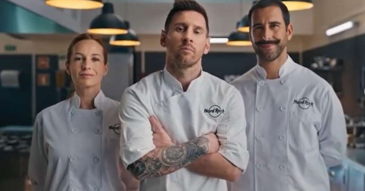 Messi presenta el nuevo Messi Chicken Sandwich en Miami