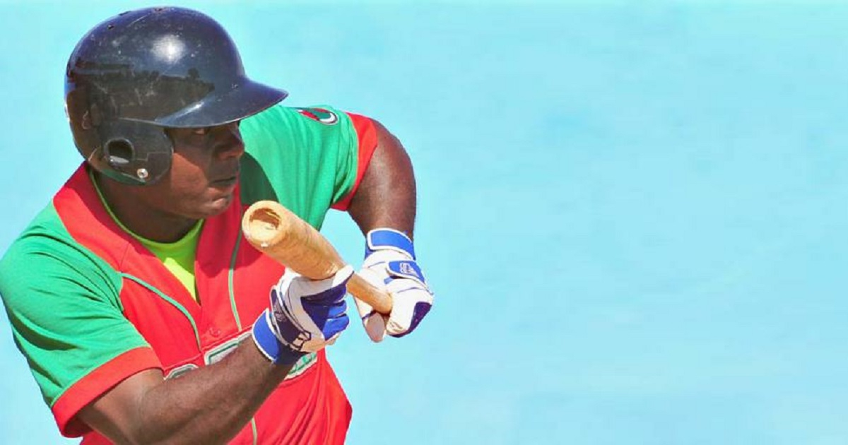 Danel Castro llega a los 2000 hits en series nacionales