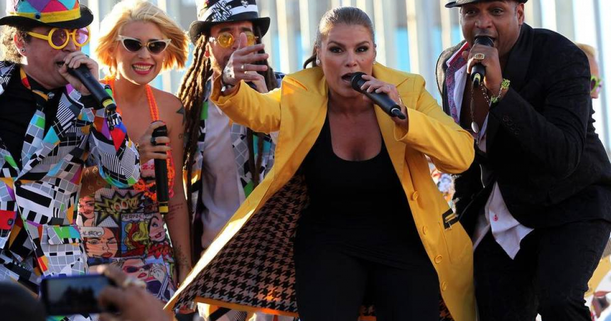 Olga Tañón en La Habana "Tu eres la razón" con Descemer Bueno y Qva Libre
