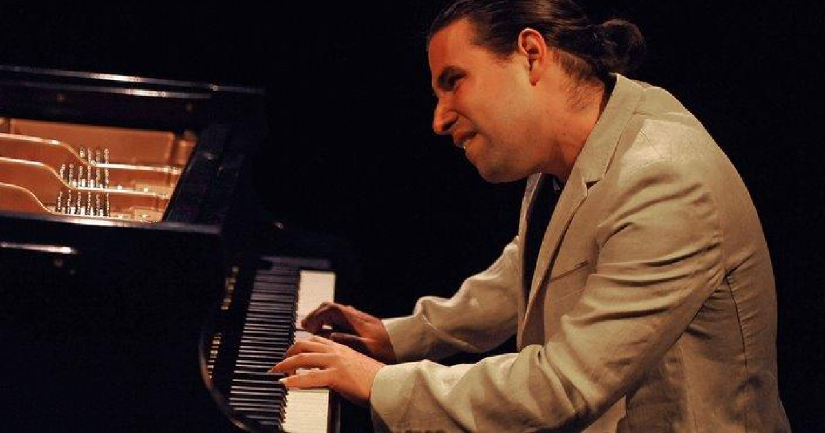 "En Cuba vivimos en una burbuja", dice el pianista Alfredo Rodríguez
